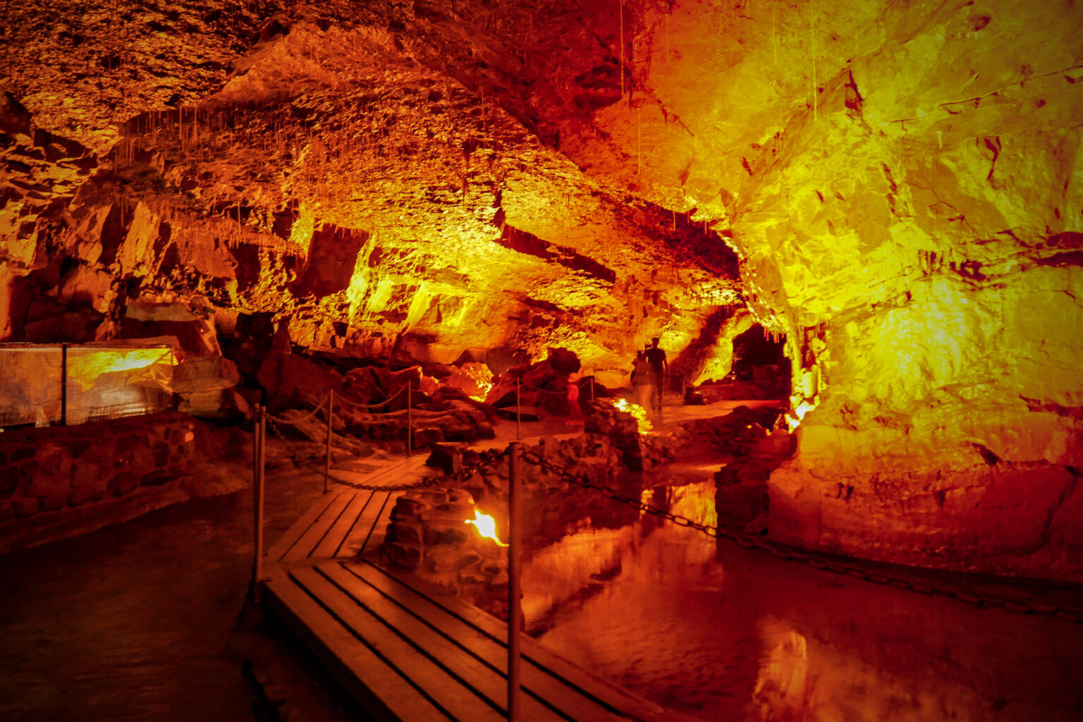 National Show Caves of Wales - Dan Yr Ogof | Waterfall Country Wales